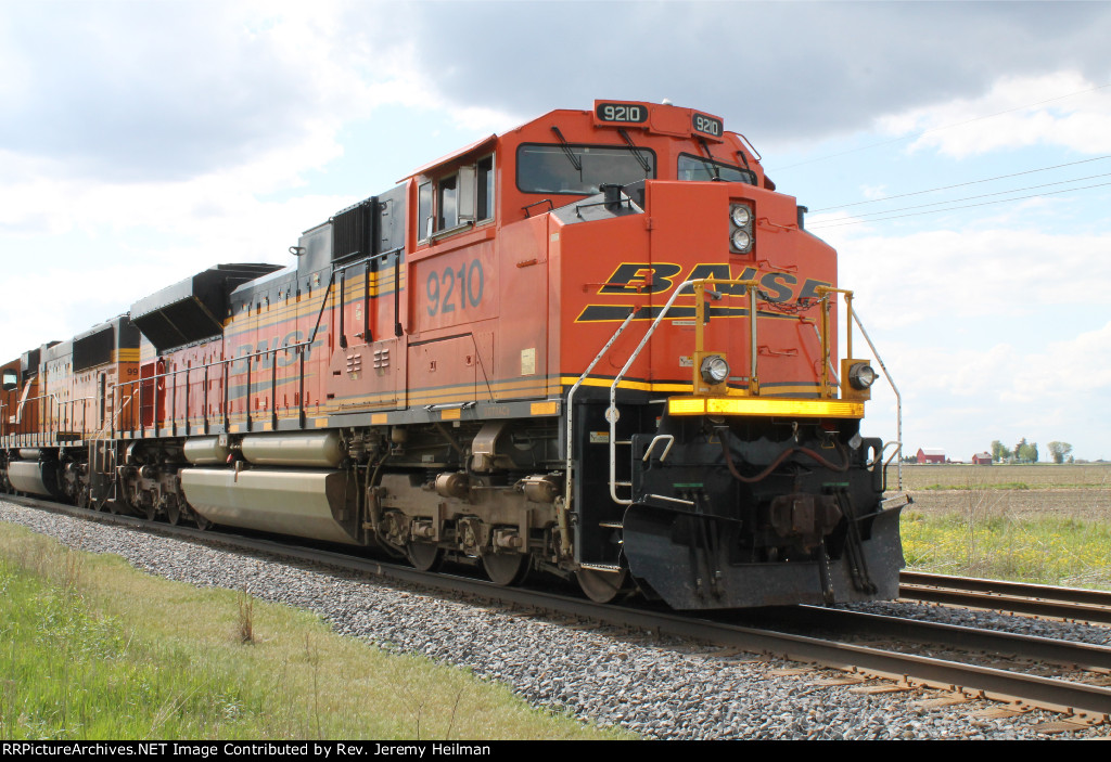 BNSF 9210 (2)